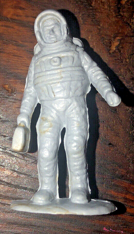 Astronaut #4 Medic First Aid Figure Vintage Grey Space Cadet NASA Moon ...