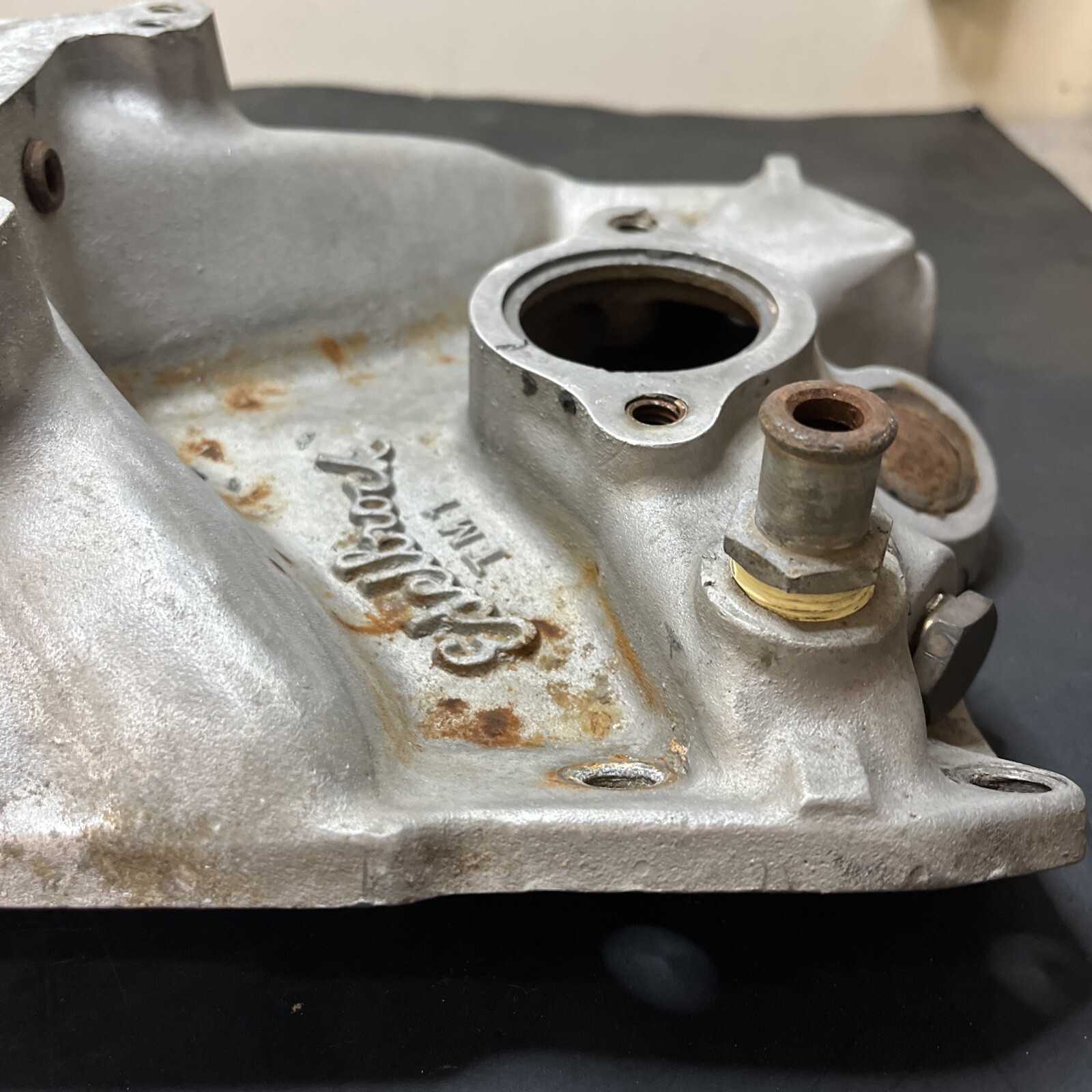 Edelbrock SBC Tarantula TM-1 Aluminum Intake 283, 327, 350, 383 No ...