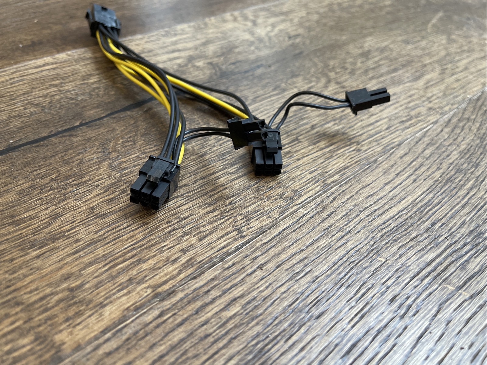 Parallel Miner PCIE 6 pin Female to Dual PCI-E 8( 6+2) pin Male GPU ...