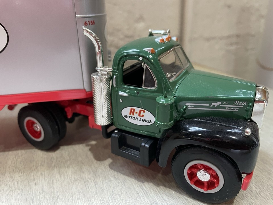 1993 FIRST GEAR MACK Model B-61 Tractor & Trailer R-C Motor Lines #19 ...