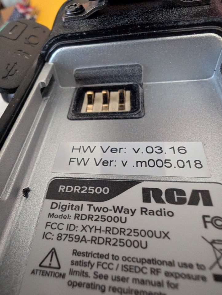 RCA RDR2500 Radio with Battery, Belt Clip & Speaker Mic! Nice Set! | eBay