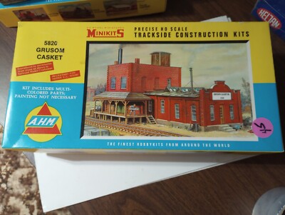 AHM Minikits, HO Scale "Grusom Casket", Trackside Construction Kit ...