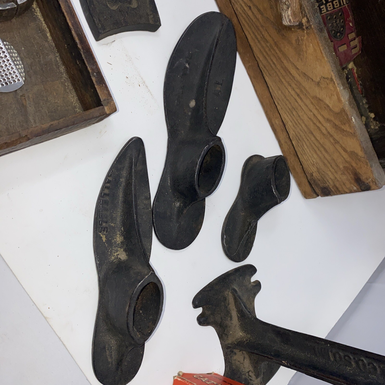 Vintage Cobbler Set: Nails, Tools, Stand, Box, Plates, Tacks, Heels. | eBay
