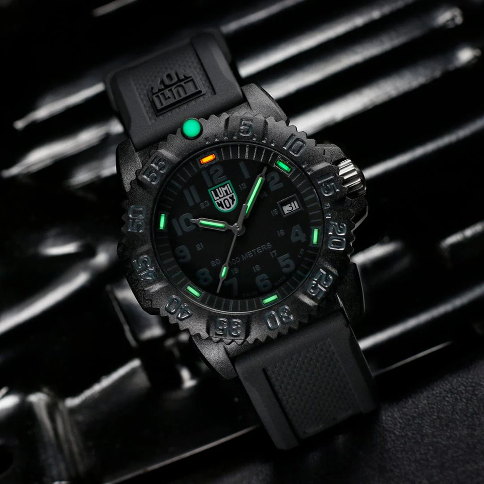 Luminox 37mm G Sea Lion Black Dial Carbonox Case Polyurethane 100m ...