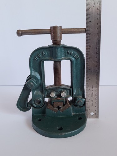 Vintage Howe & FDRY Co Bench Table Pole Pipe No. 52 Mount Vise ...