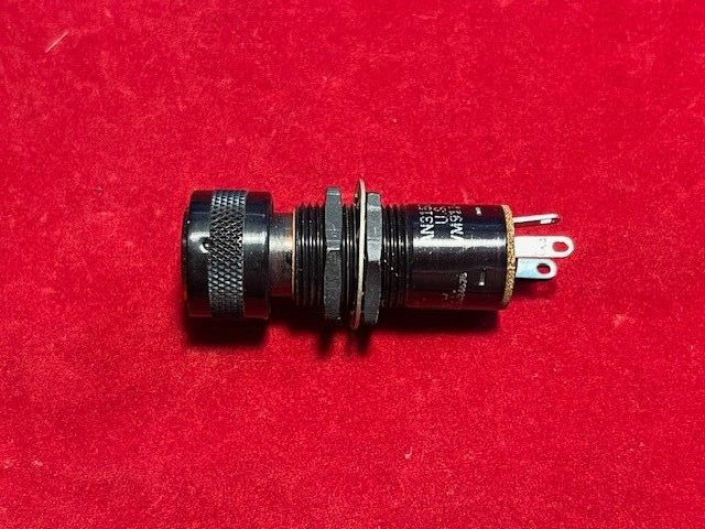 PRESS TO TEST COCKPIT INDICATOR LIGHT (ORANGE) FOR AIRCRAFT INSTRUMENT ...