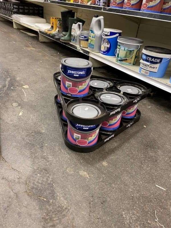 paint display stands perfect for 2.5 & 5 litre paint display in column ...