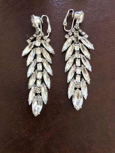 vintage clamp on earrings - Gem