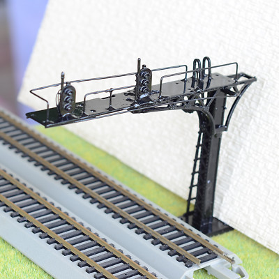 HO Scale Model Railroad Signals 1 x HO /OO black cantilever signal ...