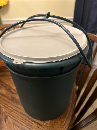 LARGE TUPPERWARE GREEN GIANT CANISTER HANDLES WITH A HOOK | eBay