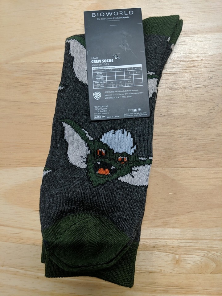 Gremlins Green Socks Men's 10-13 Crew Socks Stripe Loot Crate Exclusive ...
