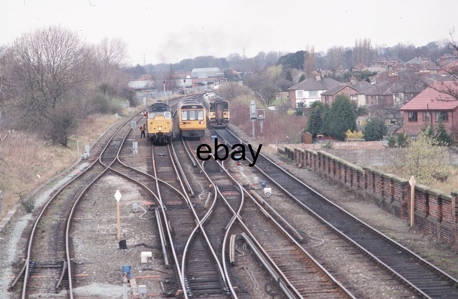 35mm Railway Slide- BR Diesel Class 31. 31432 with DMU 142028 & 153303 ...