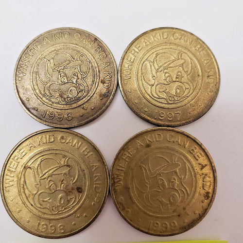 Chuck E Cheese Tokens Coins Lot of 4 years 96 to 99 Juvenile Mouse Head ...