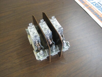 SIEMENS FUSE BLOCK W/30 AMP FUSES 3NH4031/3NA3814 | eBay