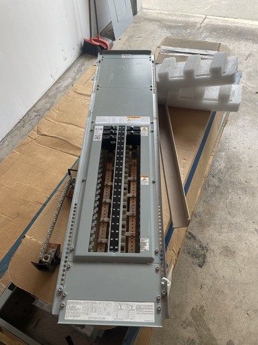 EATON PRL1X 225A MLO PANELBOARD 42 CKT 120/208V 3P4W NEMA 1 SURFACE | eBay