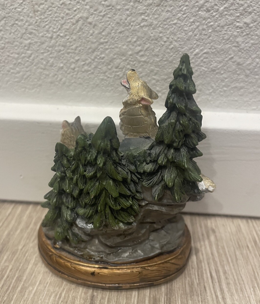 Howling Wolves Gray Forest Rocks Figurine Wolf Resin Sculpture Majestic ...