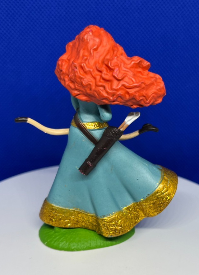 Disney Brave Princess Merida with Bow and Arrow 3.5" PVC Figurine ...