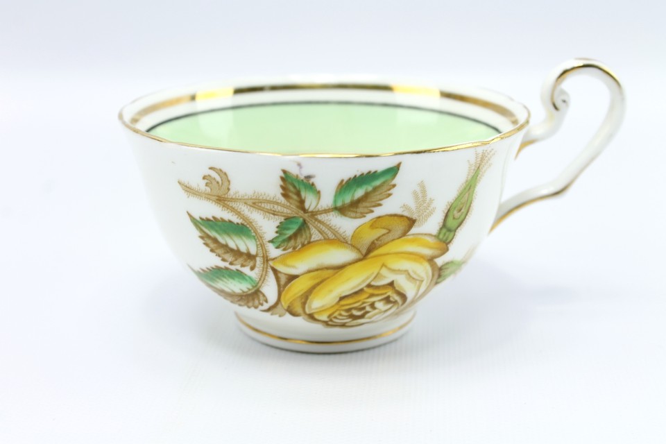 Vintage Green Yellow Rose Victoria Bone China Handpainted Teacup ...
