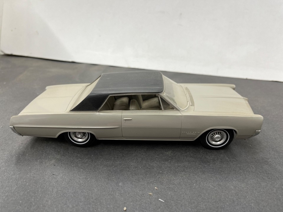 C3 amt 1964 Pontiac Grand Prix hardtop Promo Car Vintage 1/25 McM | eBay