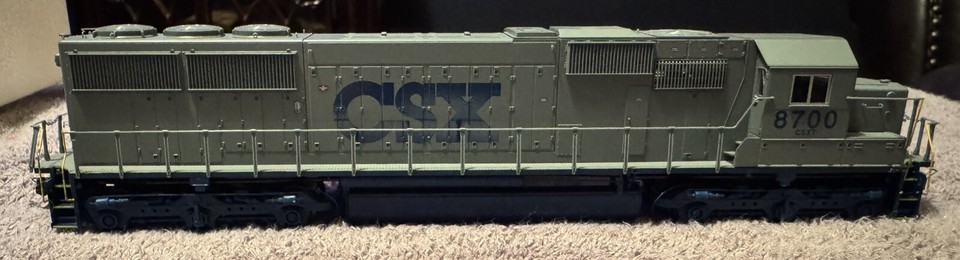 Life-Like Proto 2000 HO Scale Locomotive CSX 8700 SD60 Item 23484 ...