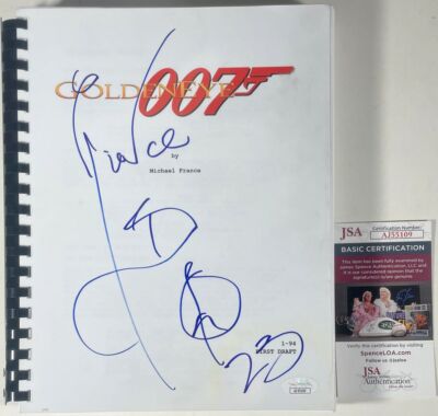 Pierce Brosnan Signed James Bond 007 GoldenEye Movie Script Autograph ...