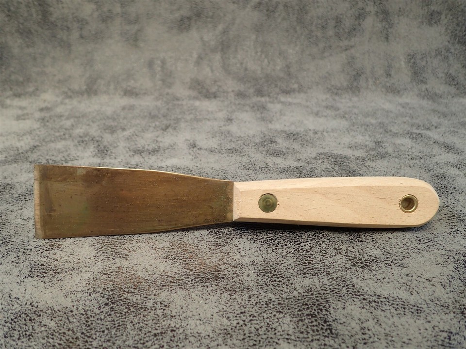 K-21 AMPCO BE-CU 1-3/8" Beryllium Copper Putty Knife w/ Wood Handle ...