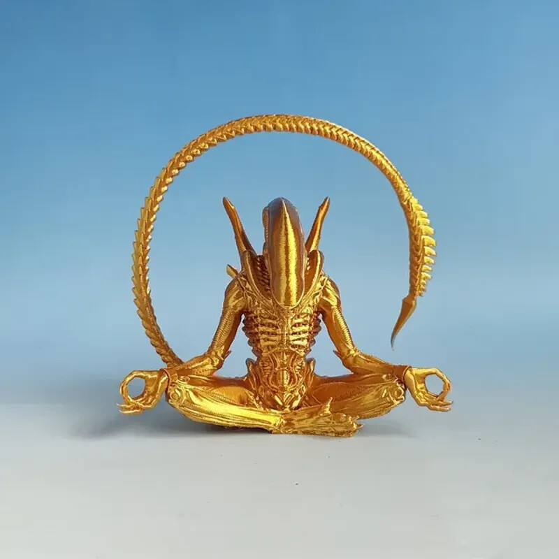11cm Alien: Golden Romulus Figure Alien Monster Toys Model Collection ...