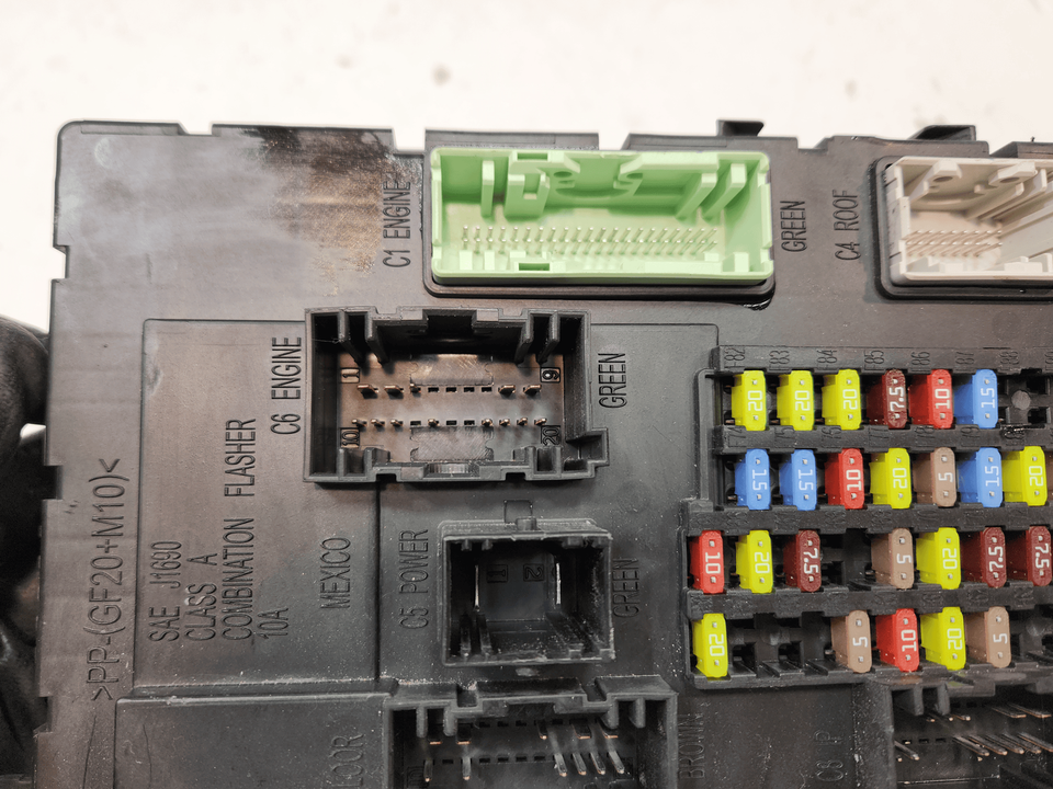 2014-2018 Ford Focus Body Control Module Junction Block Distibution ...