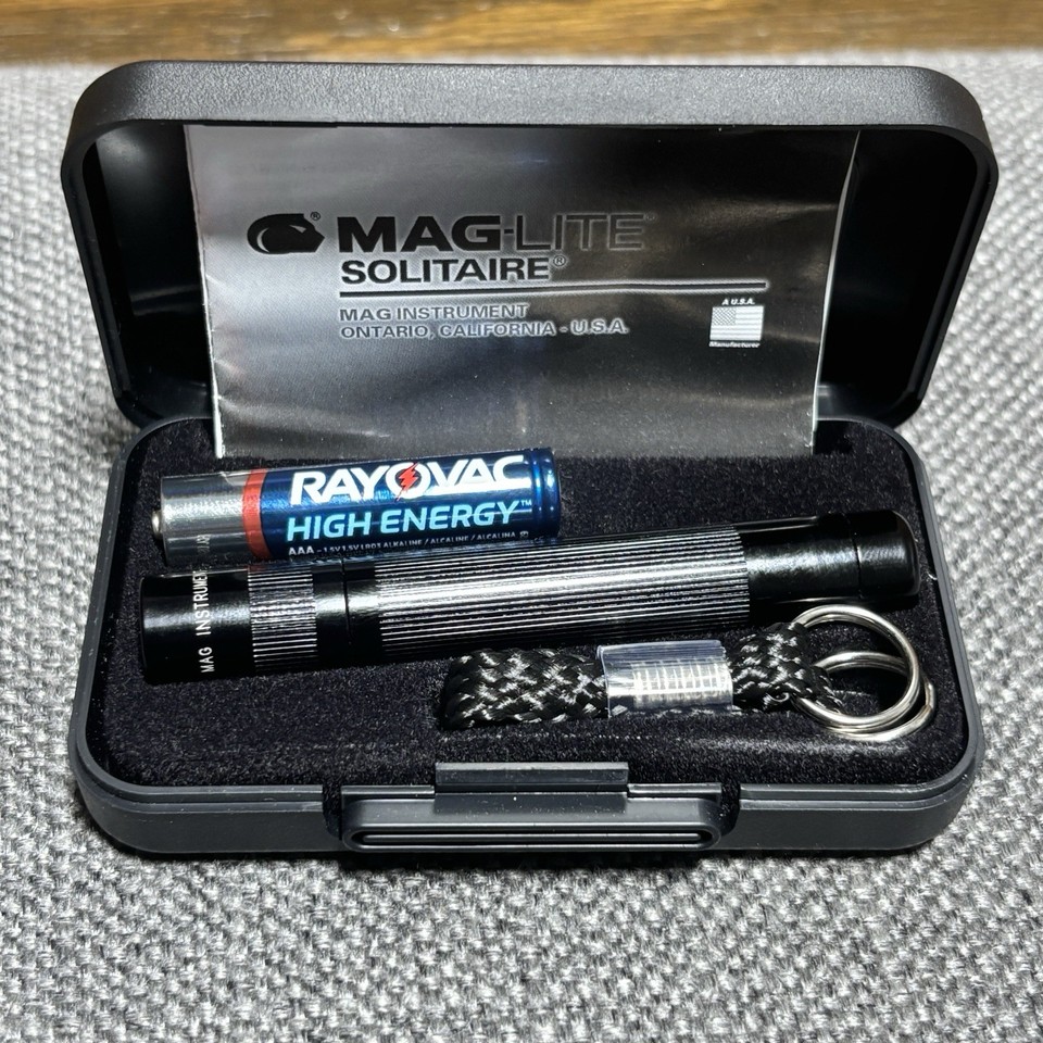 Maglite Solitaire AAA Mini Flashlight Black Keychain Gift Box Made in ...