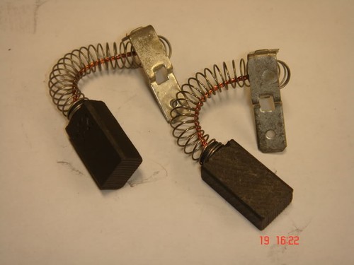 DEWALT ELU MITRE SAW CARBON BRUSHES 230v DW701 DW707 12 | eBay