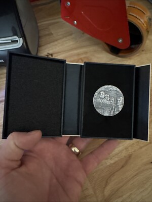 Mount Rushmore 2 Ounce Silver Coin .999 Bullion South Dakota COA ...