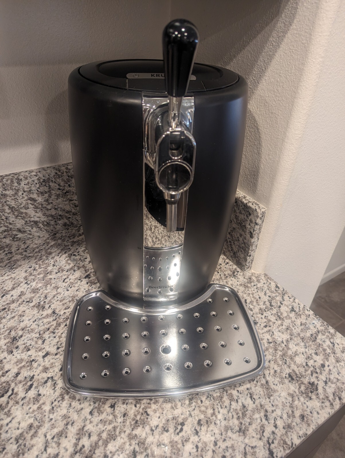 KRUPS B100 BeerTender with Heineken Draught Keg Technology - Black ...