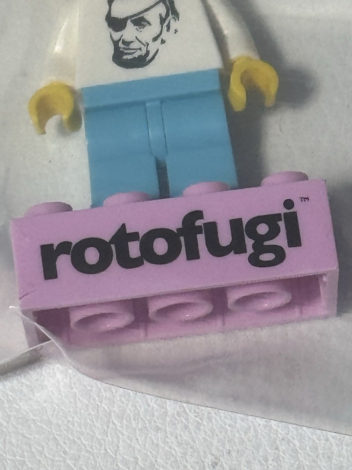 Citizen Brick Vinyl Toy Enthusiast Rotofugi Exclusive Figure | eBay