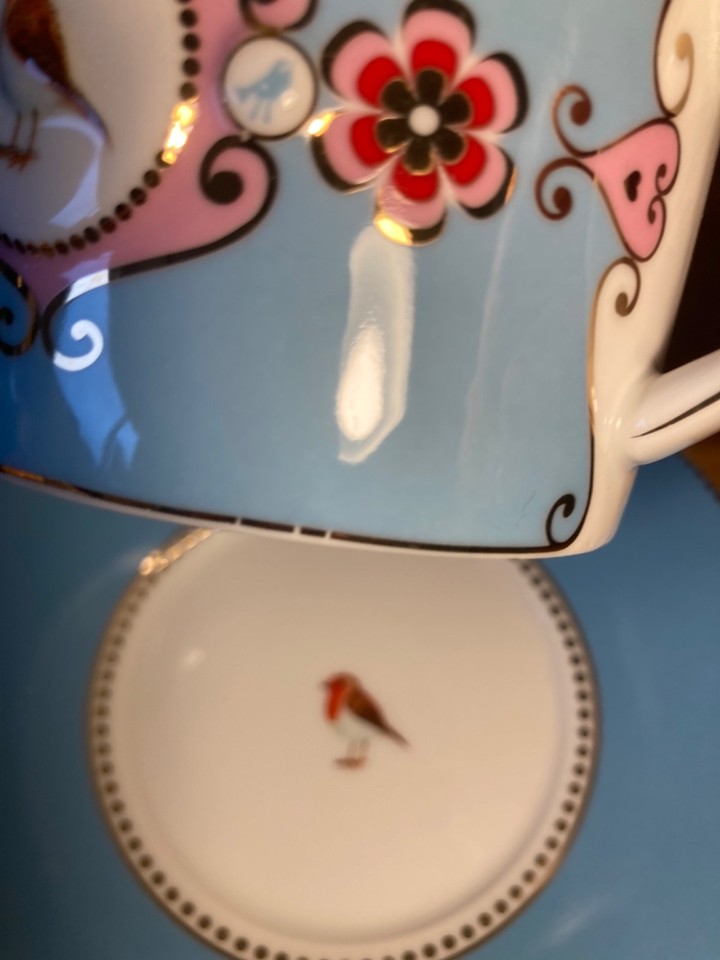 Pip Studio Blue Lovebirds, hand painted 3 D robin, cup sits on plate ...