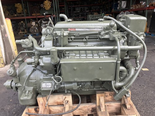 GOVERNMENT SURPLUS DETROIT 4-71 MARINE DIESEL ENGINE | eBay