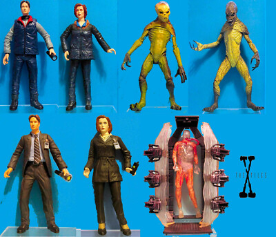 7 Different X-Files 1998 McFarlane Action Figures | eBay
