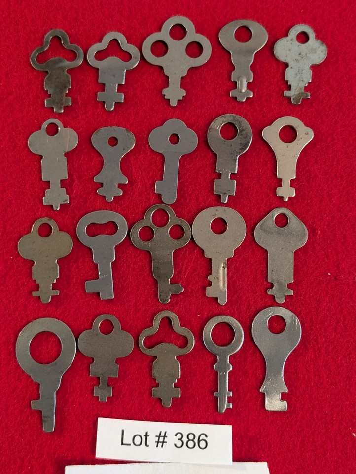 *YOU CHOOSE* LOT OF 20 VINTAGE TIN STILL BANK KEYS c1920-1970, MONEY ...