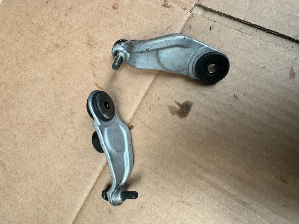 YAMAHA YZF R1 5VY 2004 2005 2006 TANK TO FRAME FITTINGS BRACKETS ...