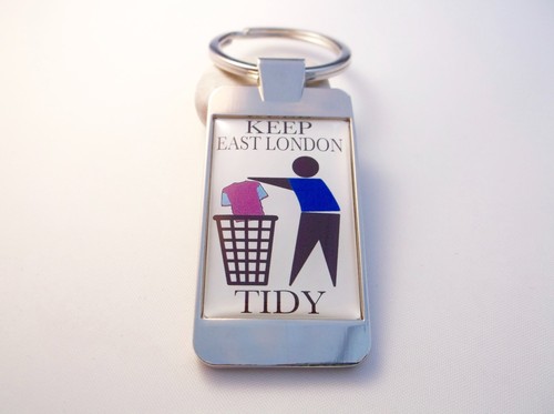 MILLWALL SUPPORTERS KEEP YOUR AREA TIDY BADGE KEYRING KEY FOB KEYFOB ...