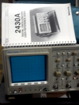 Tektronix 2430A Deux Canal Numérique Oscilloscope Gpib - Utilisé Nice ...