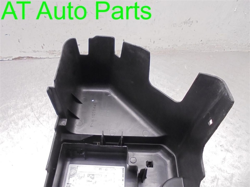 1999-2004 CHEVROLET SILVERADO 1500 2500 3500 ENGINE FUSE BOX COVER OEM ...