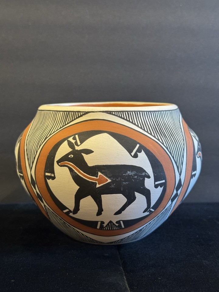 Superb R Antonio Acoma Pottery Heartline Elk Deer VTG Native American ...