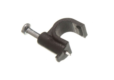 250 X Rond Noir Câble Clips Avec Knock En Broches 7.0mm Onestopdiy Neuf ...