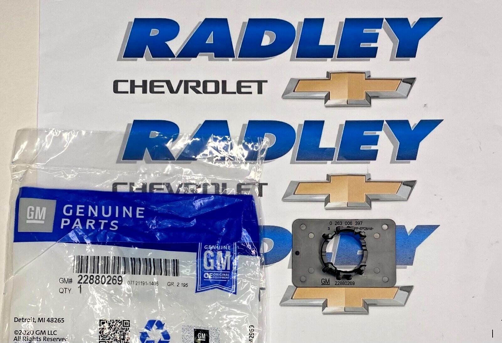 NEW GM OEM BRACKET GMC GENERAL MOTORS 22880269 | eBay