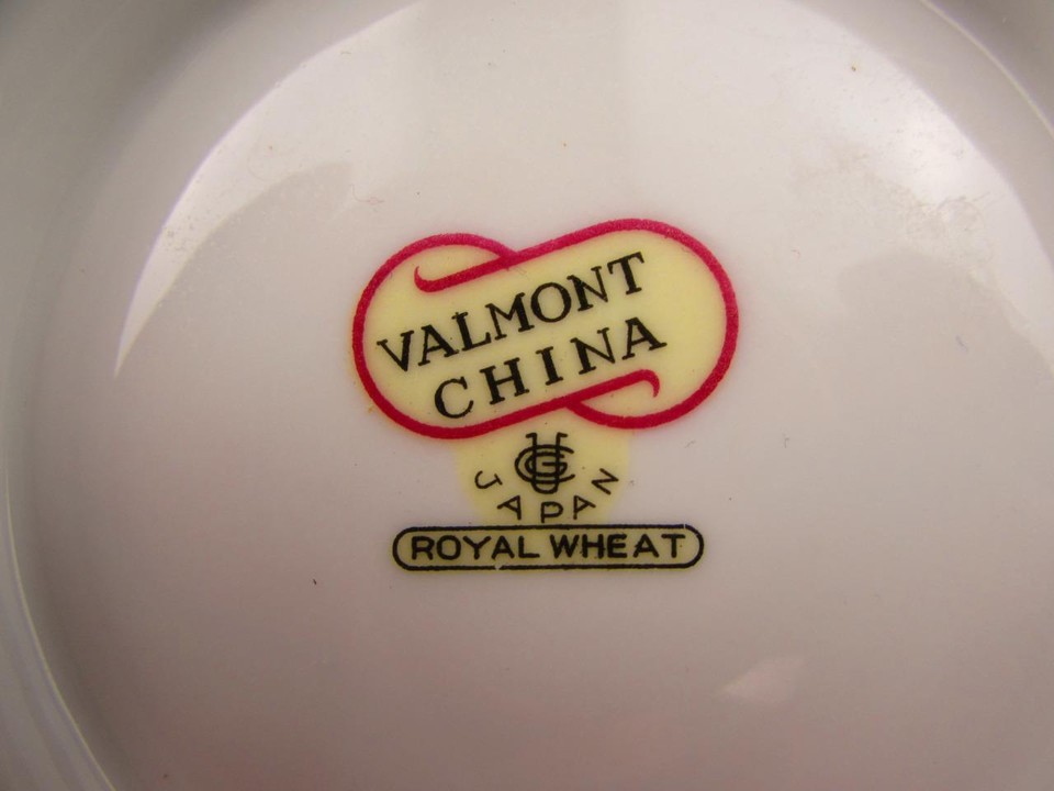 Royal Wheat by Valmont Dinner Plate Blue Wheat Gray Leaves Platimum ...