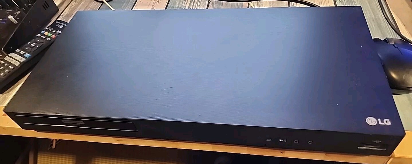 LG UBKM9 4k Ultra HD Blu-Ray Player 3D Dolby Vision Streaming w/ Remote ...