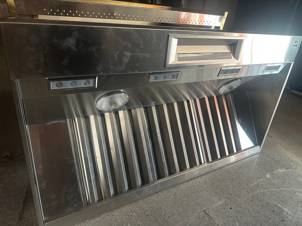 Thermador Professional Series 48" Wall Mount Smart Range Hood - PH48GWS ...