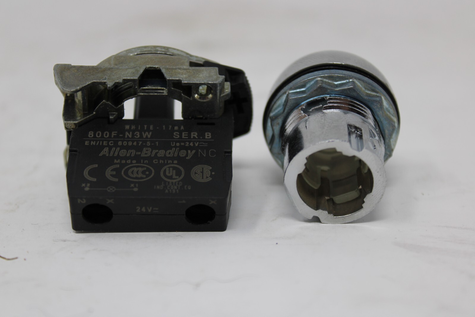 Allen Bradley 800F-N3W White Illuminated Pushbutton | eBay