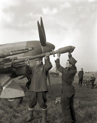 WW2 WWII Photo British RAF Typhoon Rocket Loading World War Two Britain ...