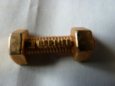 PIN'S BRICOLAGE / BOULONS BERNER EN RELIEF / DUSEAUX PARIS / SUPERBE | eBay